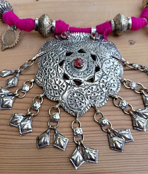 Antique large Islamic Central Asian tribal silver amu… - Gem