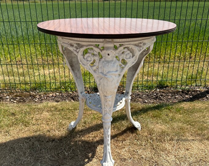 Table - Victorian Cast Iron Britannia ‘pub’ Table With Mahogany Top ...