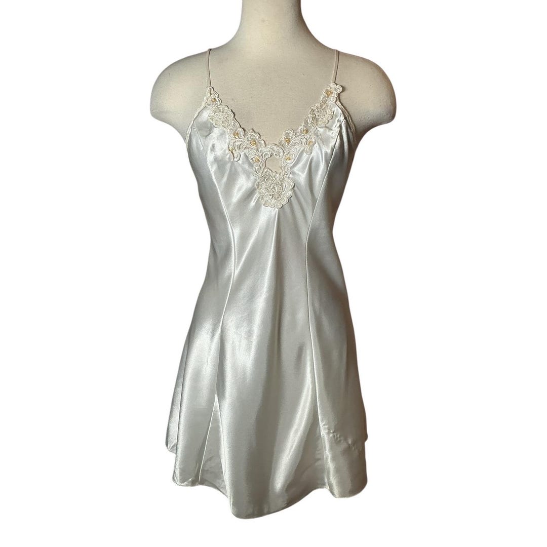 Vintage Y2K Fredericks of Hollywood Beaded Sequin Lace Trim Cami Slip ...