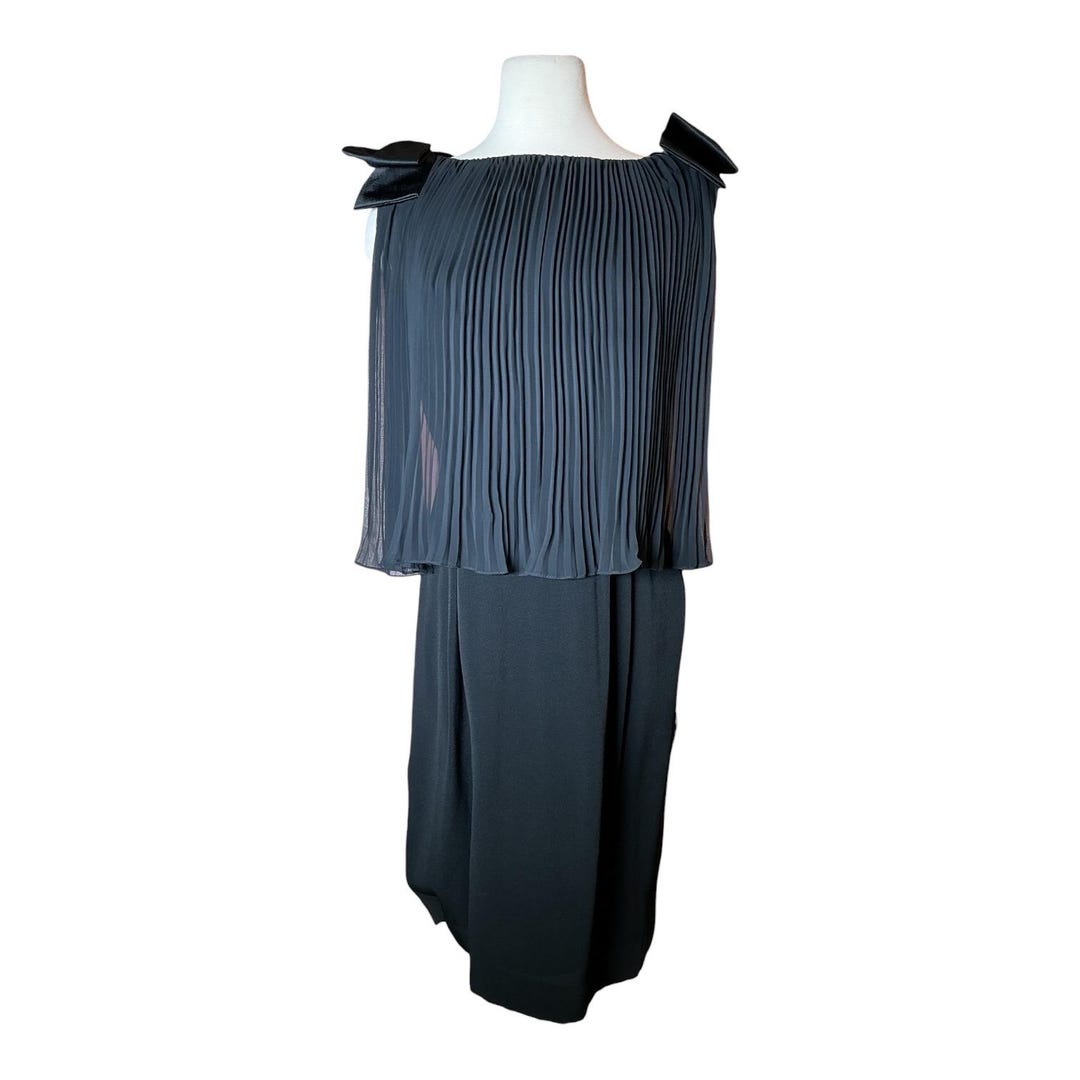 Vintage 1980s Constance Saunders for Richard Warren Pleated Midi Dress ...