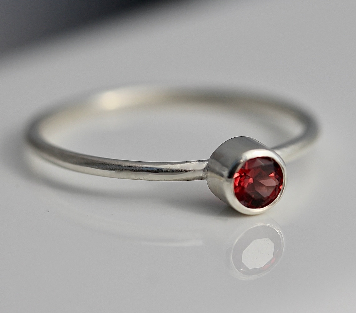 January Birthstone Ring Garnet Sterling Silver 1.3mm Band 4mm - Etsy