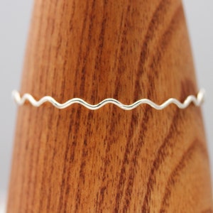 Wavy Silver Bangle 1.6mm Handmade Wave Pattern Bracelet Shiny Finish ...