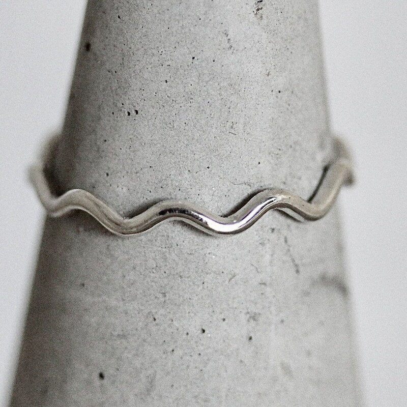 Zig Zag Ring - Etsy