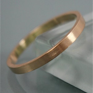 18k Gold Wedding Ring Brushed Rectangle Yellow Gold 2mm Classic Wedding ...