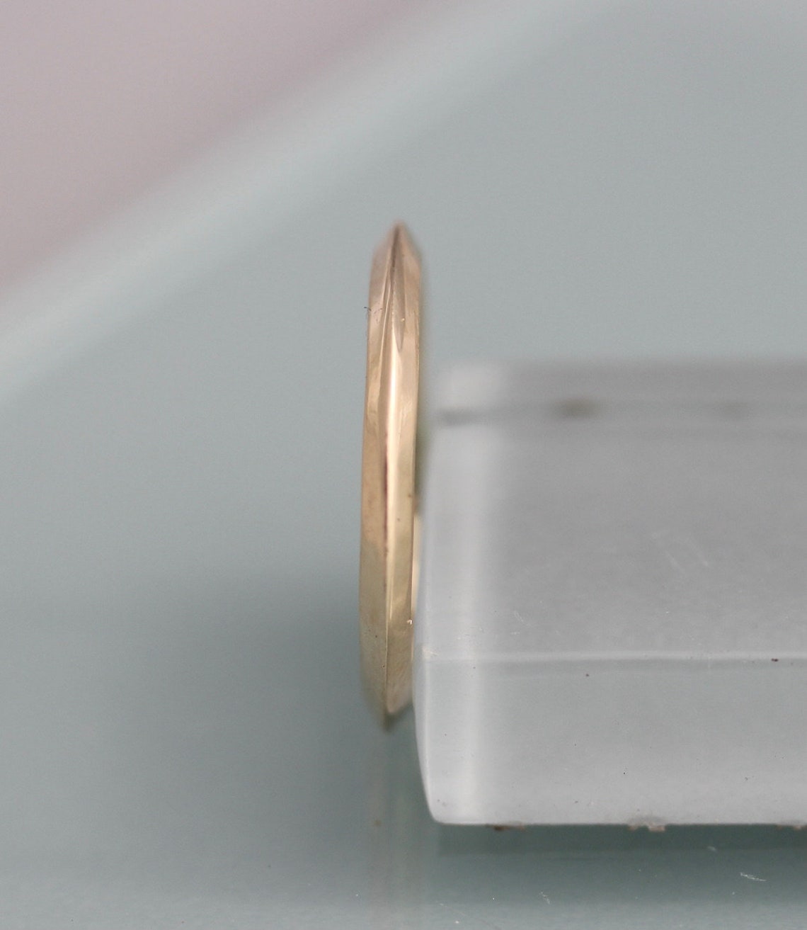 Knife Edge 18k Gold Ring 2mm Wide Triangle Profile Stacking - Etsy