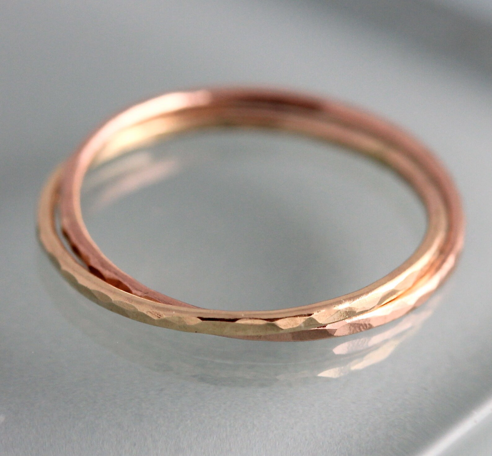 Interlocked Rings 14k Solid Gold Two Thin 1mm Hammered Rings | Etsy