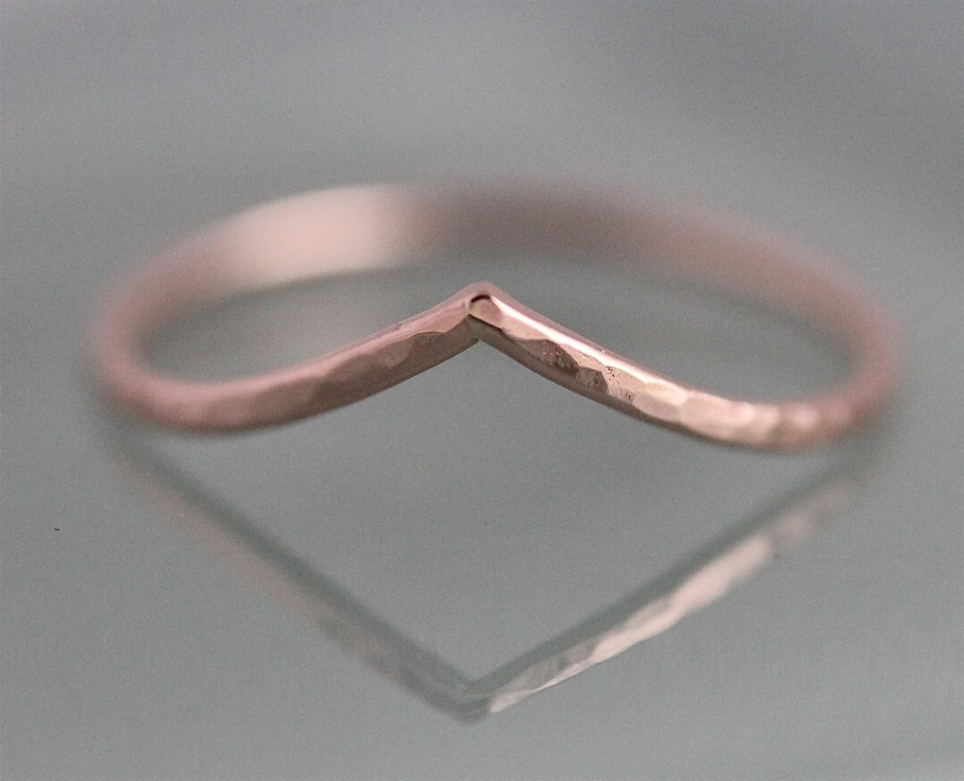 Chevron Wave 14k SOLID Rose Gold Wedding V Ring Hammered Stacking Band ...