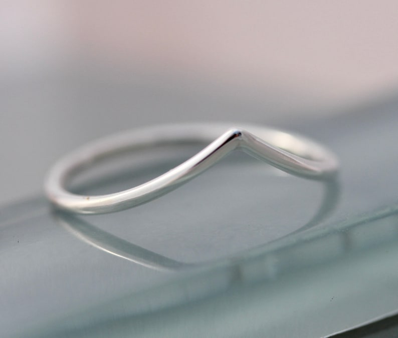 V Ring Sterling Silver Chevron Wave 1.3mm Wishbone Smooth - Etsy