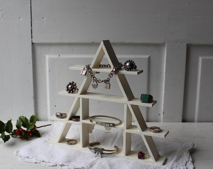 Jewelry Display Shelf for Rings & Bracelets - Holiday Booth Display ...