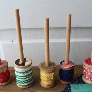 SET of 5 Ring Holder Organizer Display - Repurposed Thread Spool ...