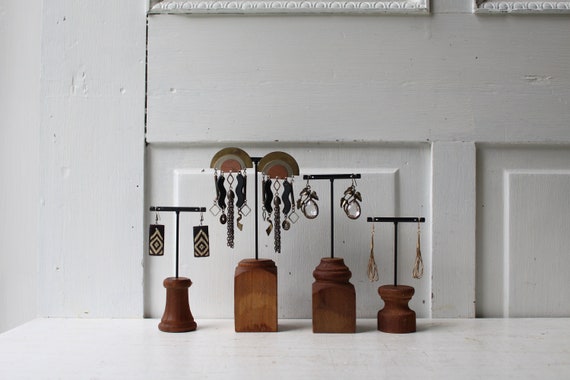 Single earring holder store