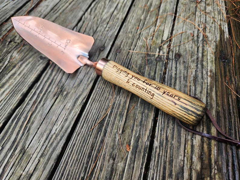 Personalized Garden Tool Set – Engraved Wood Handle Trowel & Fork ...