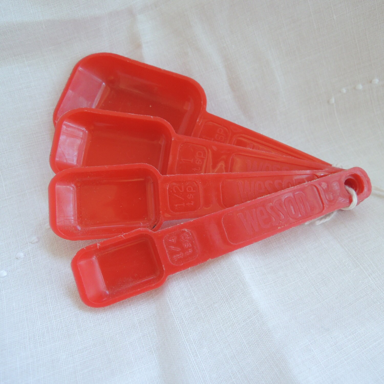 Measuring Spoons Wesson Red Plastic Kitchen Utensil Dated - Etsy
