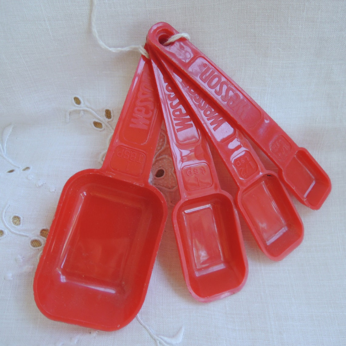 Measuring Spoons Wesson Red Plastic Kitchen Utensil Dated - Etsy