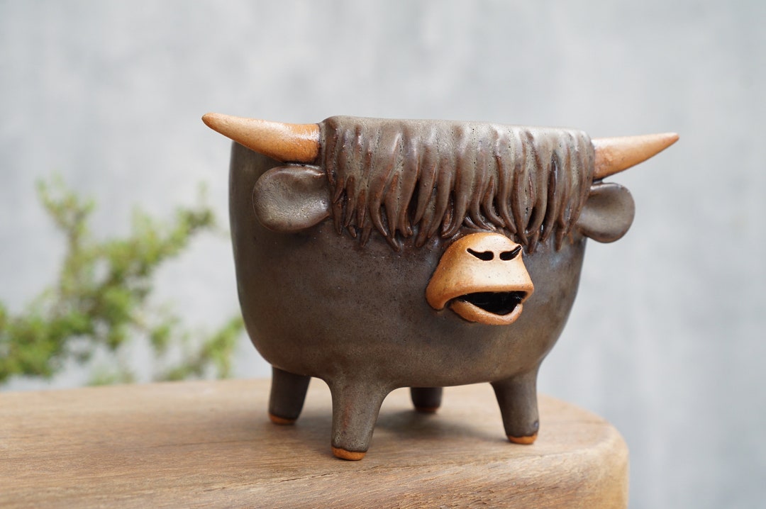 Highland Cow Plant Pot cow Pottery Handmade black Cow - Etsy