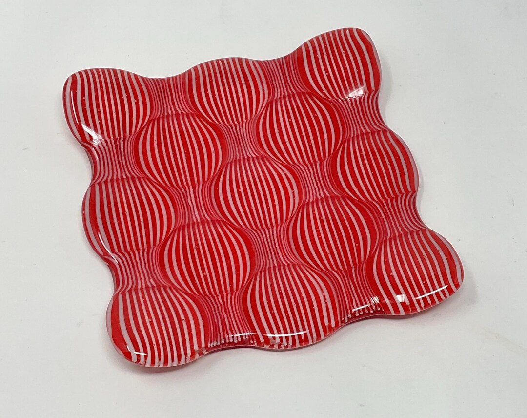 Fused Glass Candy Dish: Red & White Optical Illusion Trinket Tray - Etsy UK