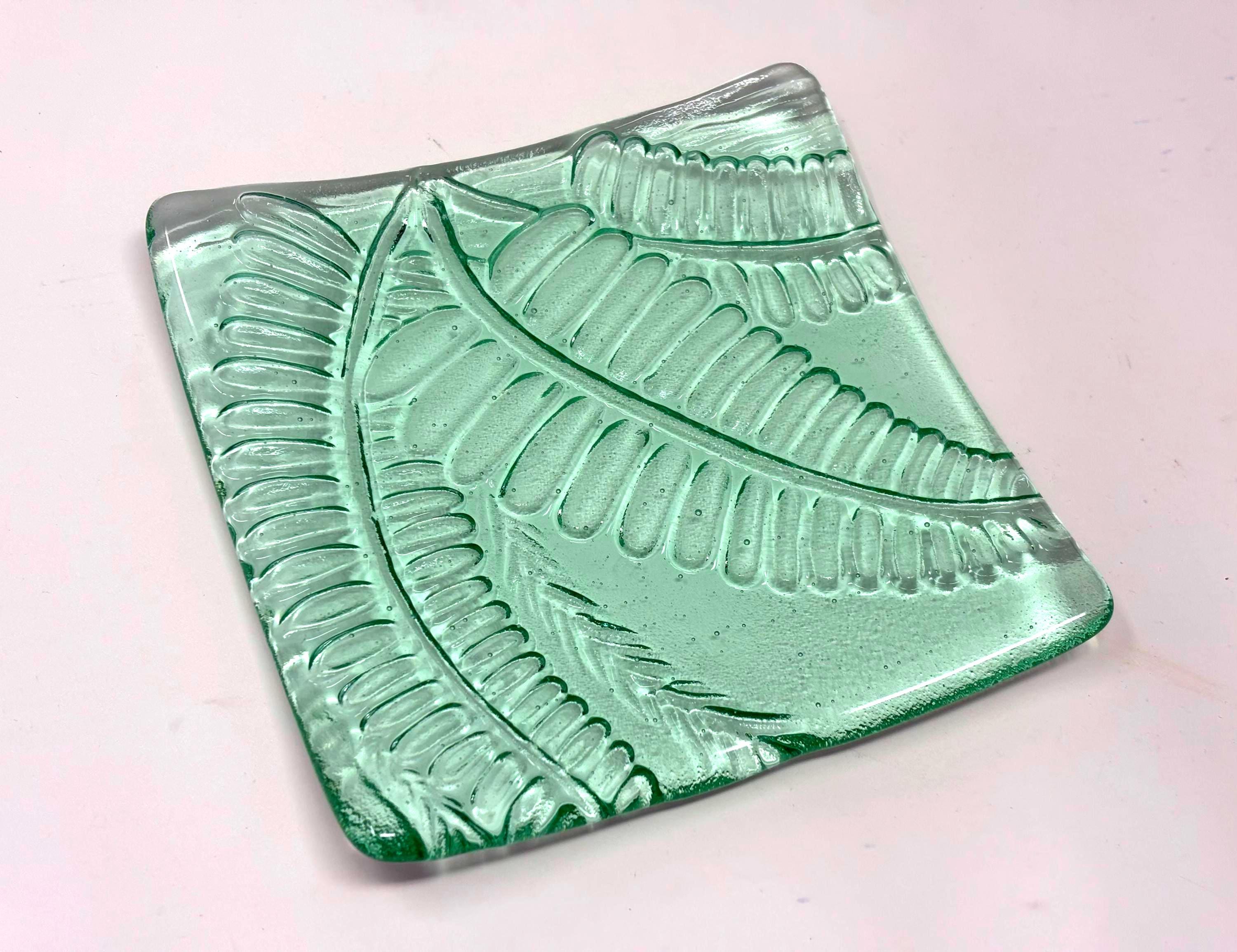 Green Fern Leaf Embossed Art Glass Dish, Fused Glass Dish, Decorative ...