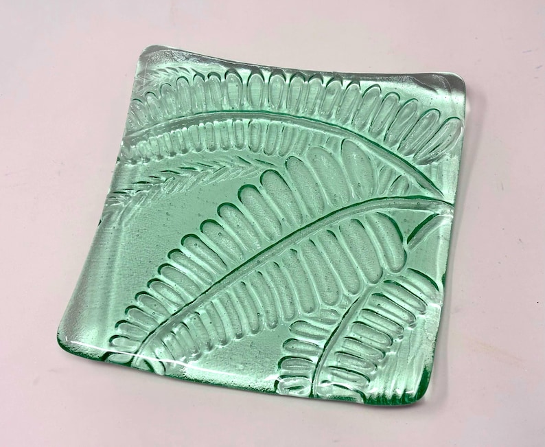 Green Fern Leaf Embossed Art Glass Dish, Fused Glass Dish, Decorative ...