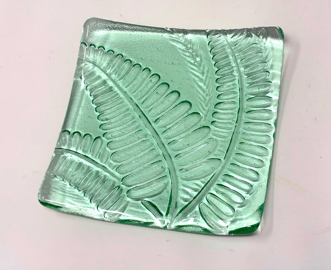 Green Fern Leaf Embossed Art Glass Dish, Fused Glass Dish, Decorative ...