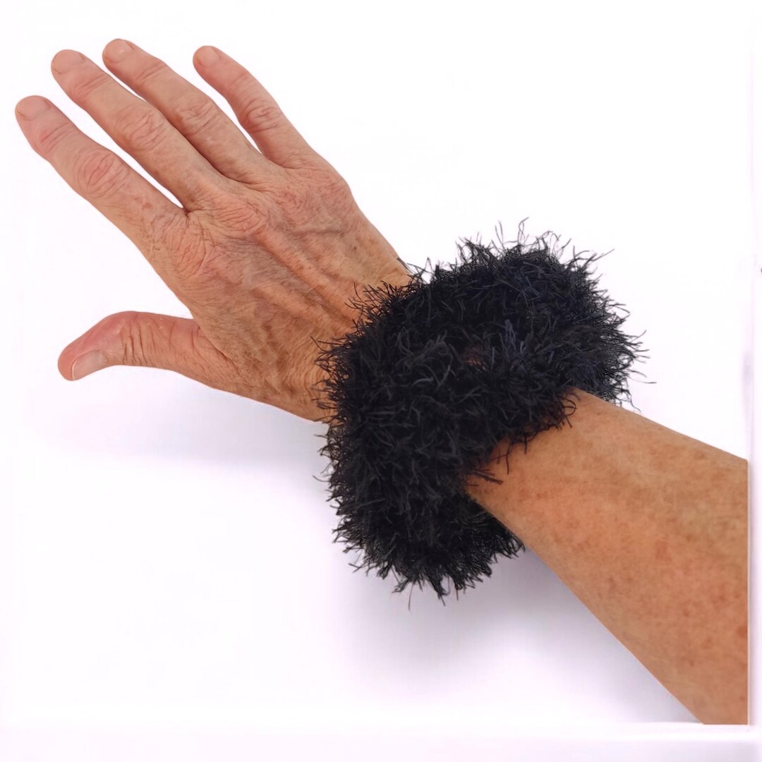 Black Fluffy Furry Yarn Crochet Bracelet ,statement One Size Chunky ...