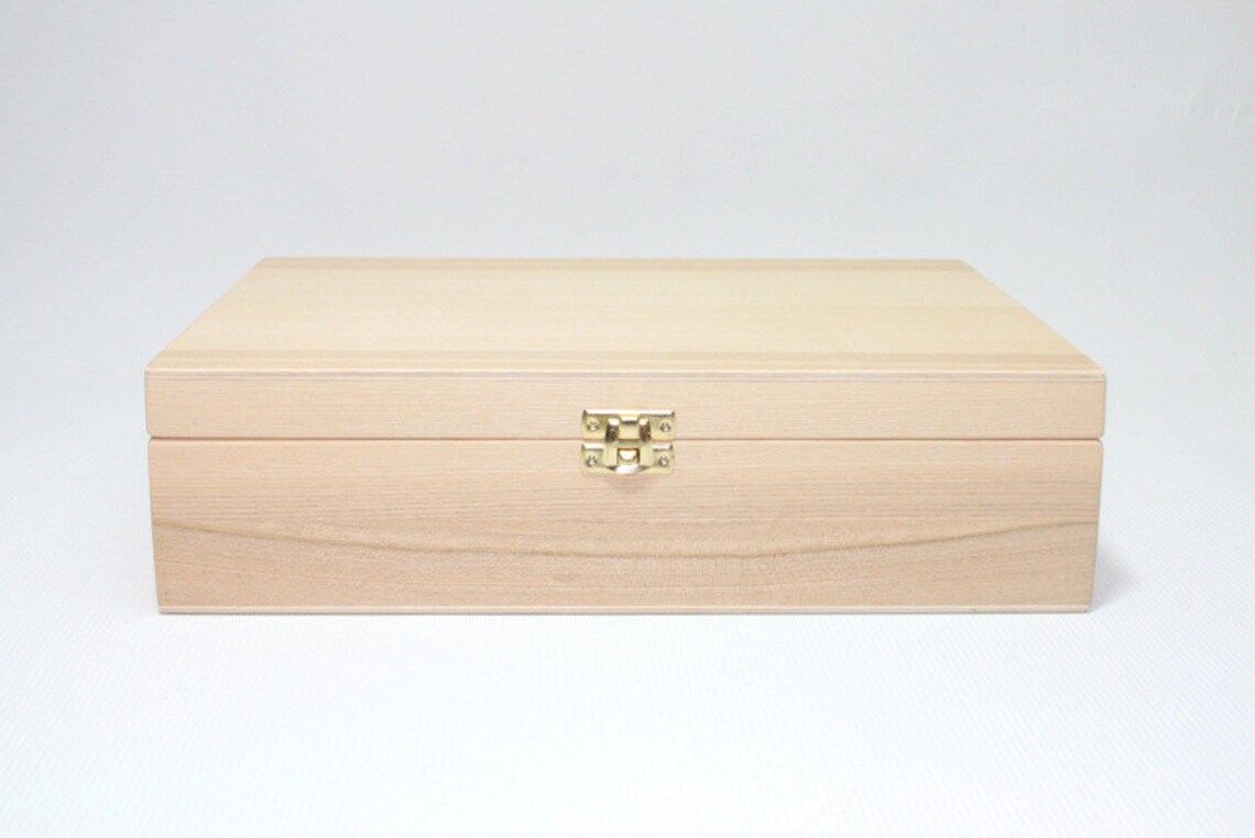 Wooden Gift Box / Ash Wood Keepsake Box / Handmade Gift Box - Etsy