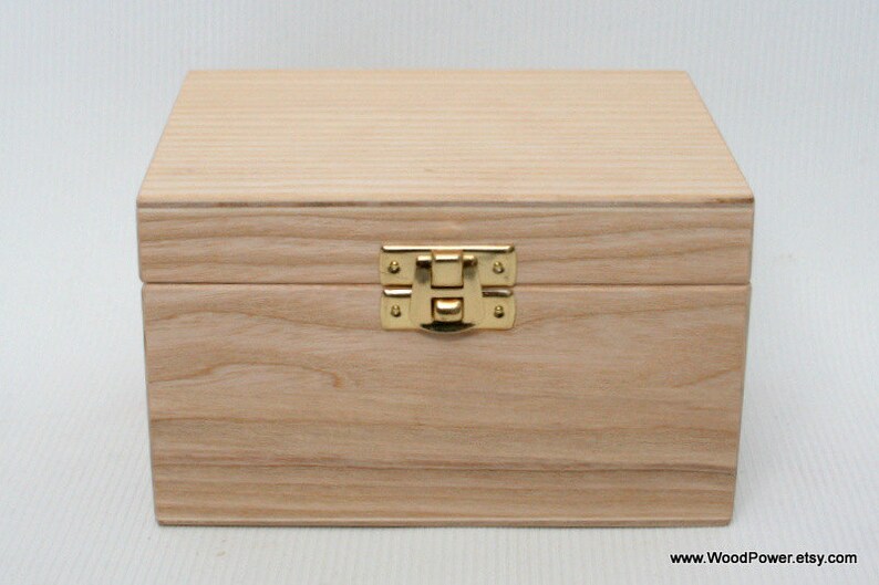 Wooden Gift Box / Wooden Keepsake Box / Ash Wood Box / Small - Etsy