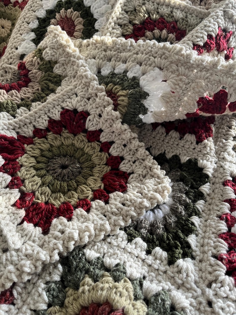 Sun Burst Granny Square Blanket in Christmas Muted Tones - Etsy