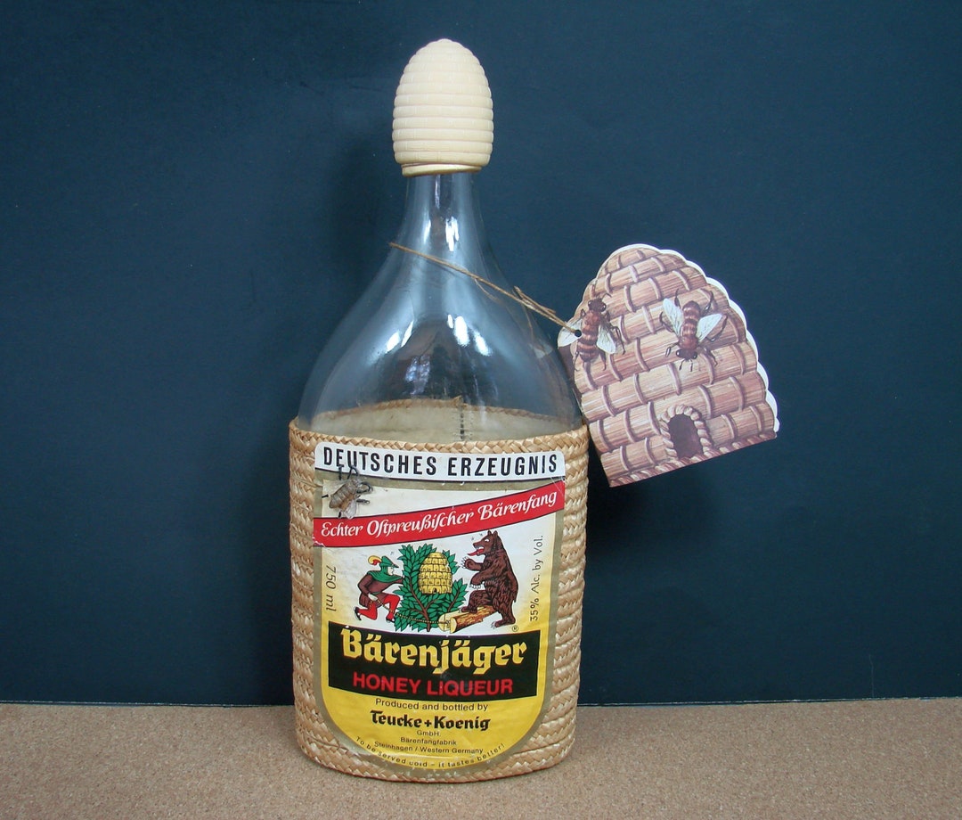 1977 Barenjager Honey Liqueur Western Germany 750 Ml Liquor Bottle With ...
