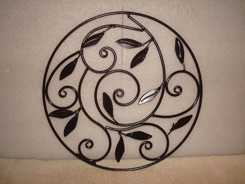 Vintage Black Wrought Iron Metal Circular Curled Leaf Design Wall ...