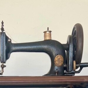 Antique Singer Sewing Machine: 1881 Model 12, Cast Iron Base - Etsy