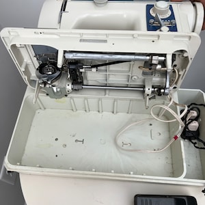 Vintage Wizard Citation Made in Japan Sewing Machine Model 3K8834 With ...