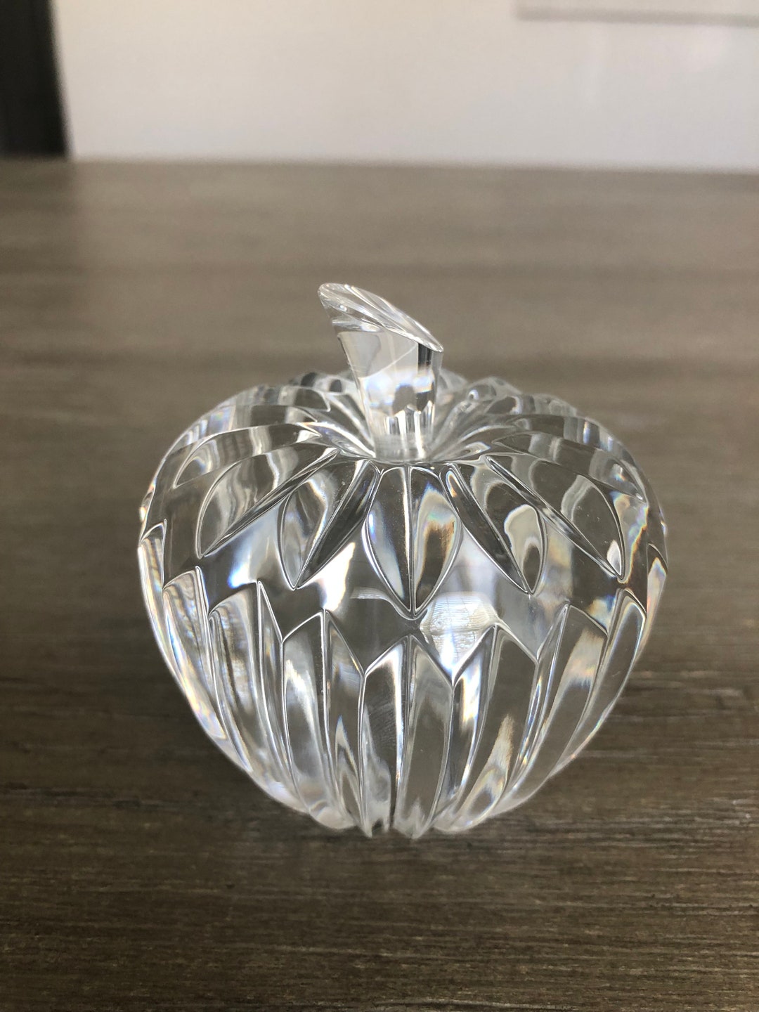 Waterford Apple Paperweight Crystal Apple Paperweight With Cut Ridges ...