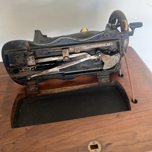 Antique Singer Sewing Machine: 1881 Model 12, Cast Iron Base - Etsy