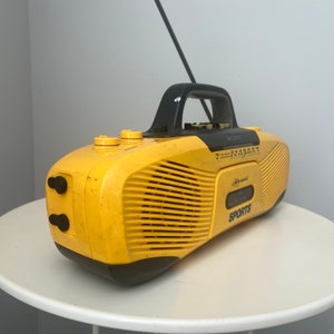 Vintage Cassette Player Sony Sports Water Resistant Model CFS- 902 FM ...