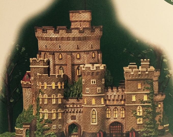 Department 56 Windsor Castle Replica Miniature Castle Christmas Village ...