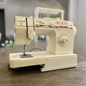 Vintage Singer Merritt 4530 C Sewing Machine Working Tested Sewing ...