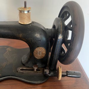 Antique Singer Sewing Machine: 1881 Model 12, Cast Iron Base - Etsy