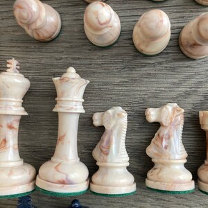 Antique GITS Marbleized Staunton Chessmen Set - 1941 - With Donald Dyer ...