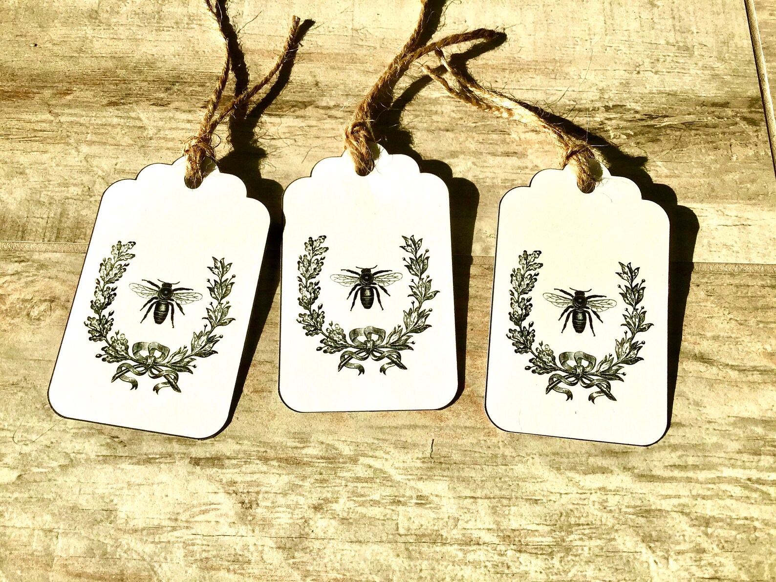 Bee and laurel wreath gift tags | Etsy