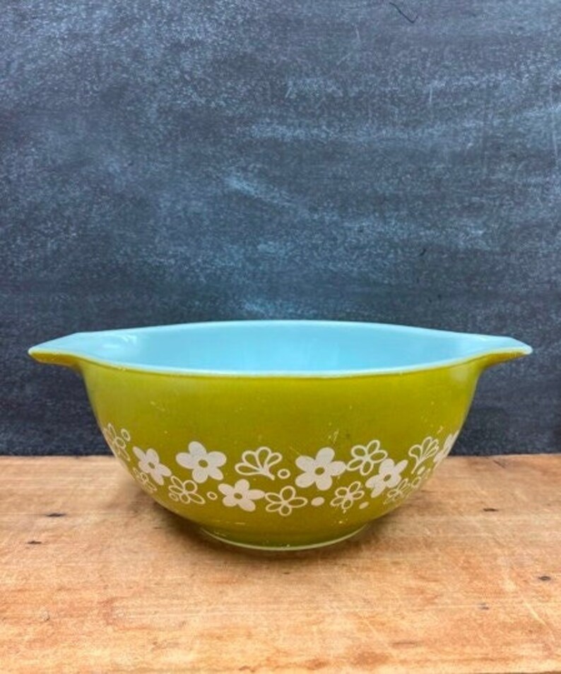 Vintage Pyrex Crazy Daisy Avocado Cinderella Mixing Bowl Pyrex - Etsy