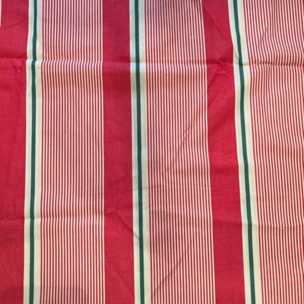 Red Green Fabric - Etsy
