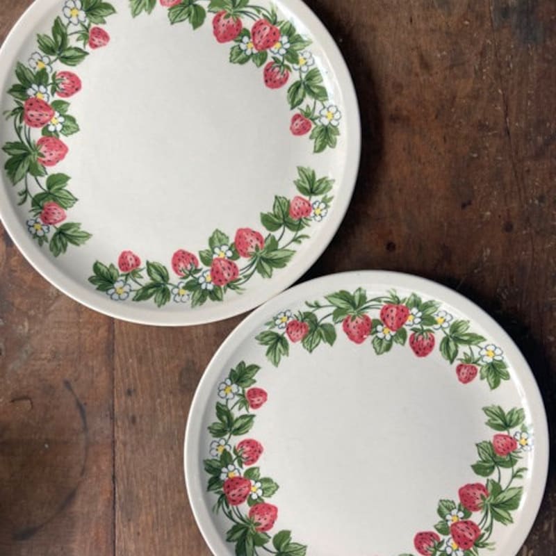 Strawberry Plates - Etsy
