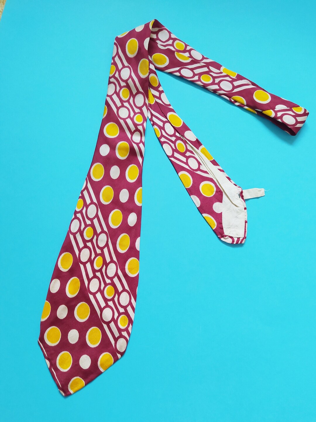 1940s Dave Dapper Dot Necktie / Vintage 40s Maroon + White + Yellow ...