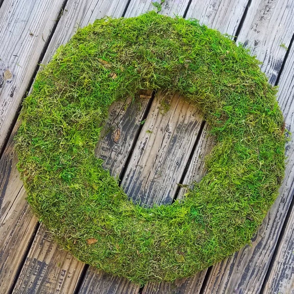 Moss Wreath - Etsy