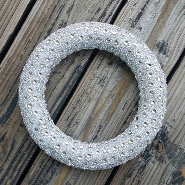 Silver Wreath - Etsy