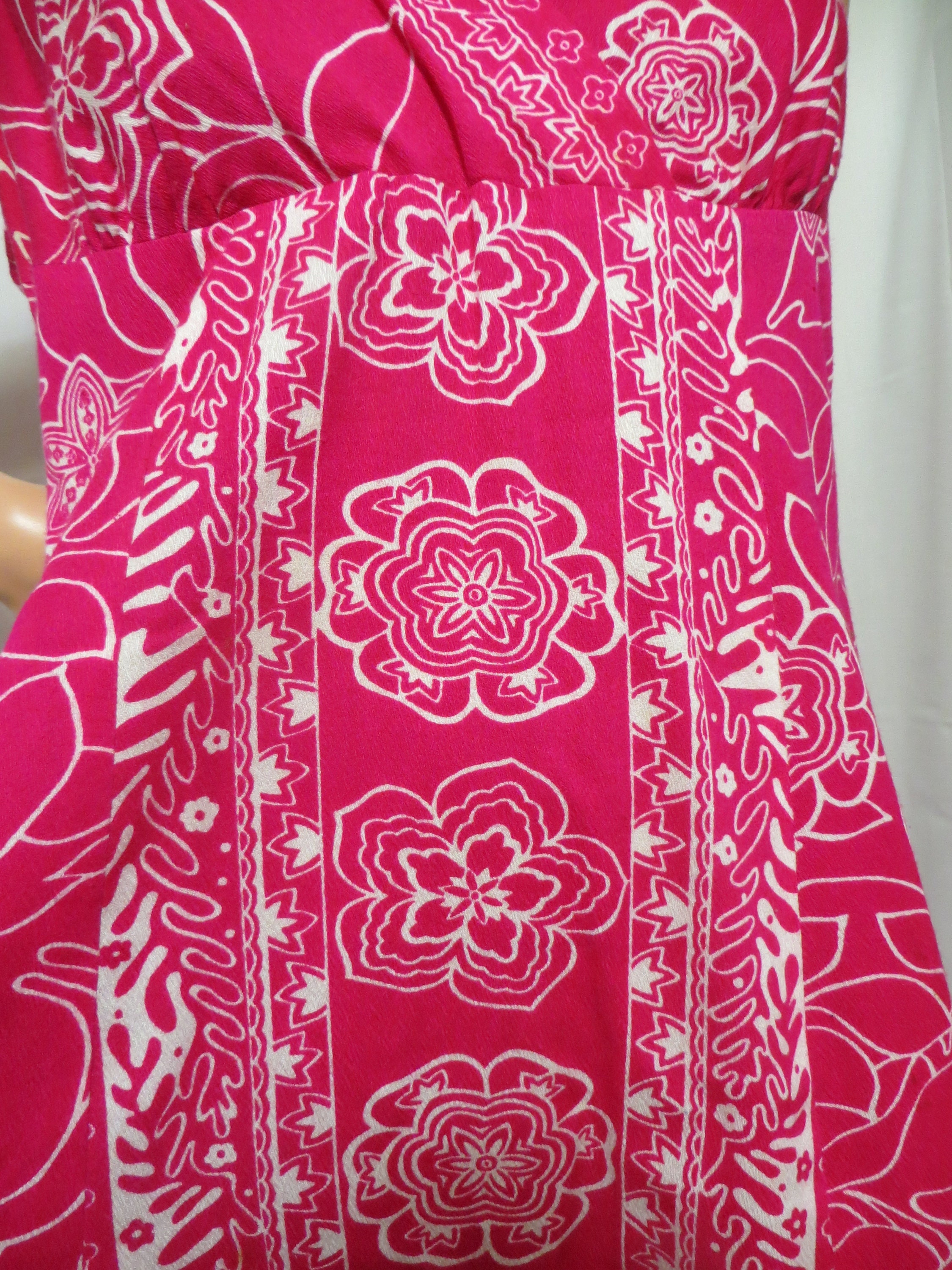 60s 70s Hawaiian Maxi Dress, Mako Hawaii, Fuchsia Red Violet Floral ...