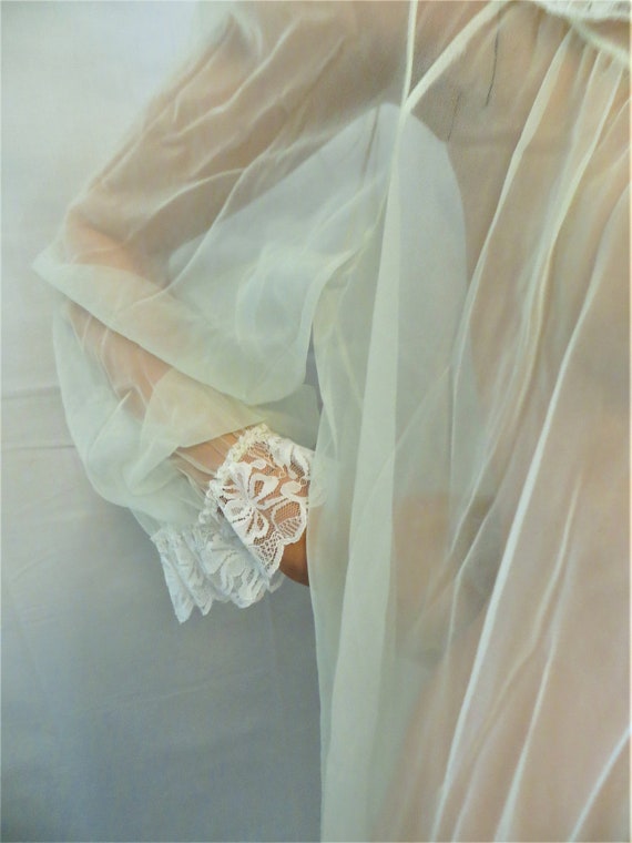 Sheer Lacy Peignoir Robe Mint Green White Lace Ruffle… - Gem