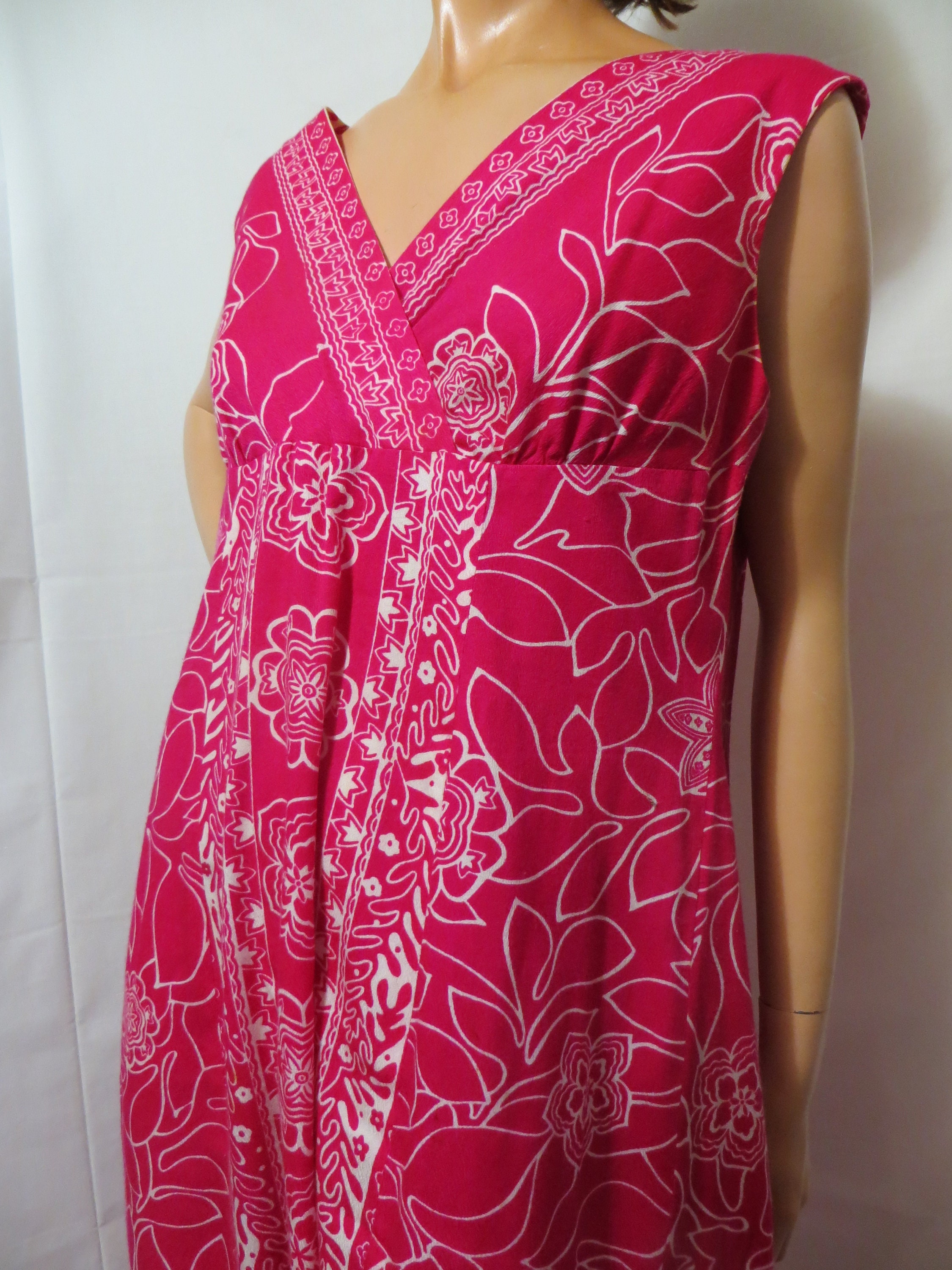 60s 70s Hawaiian Maxi Dress Mako Hawaii Fuchsia Red Violet - Etsy