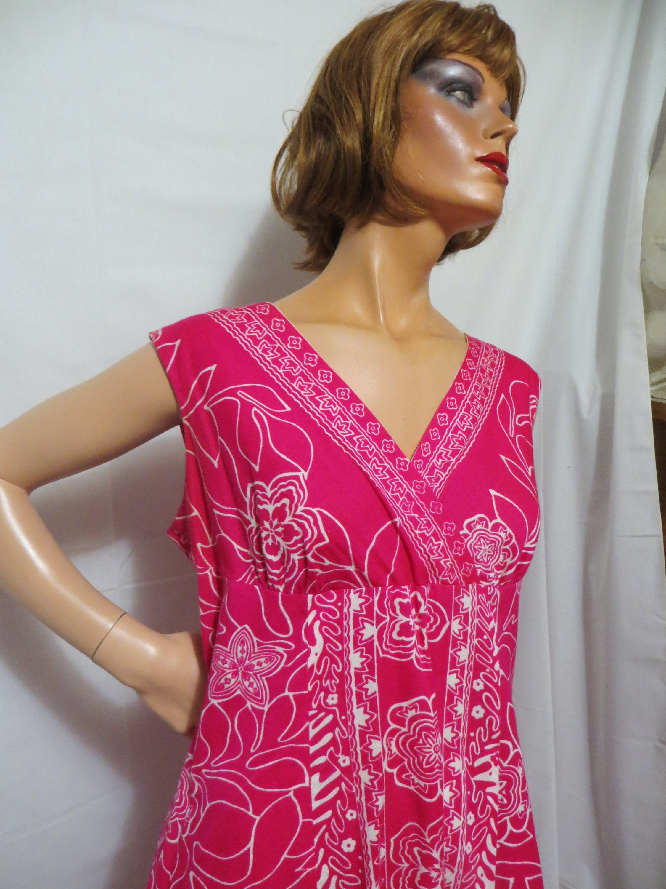 60s 70s Hawaiian Maxi Dress Mako Hawaii Fuchsia Red Violet - Etsy