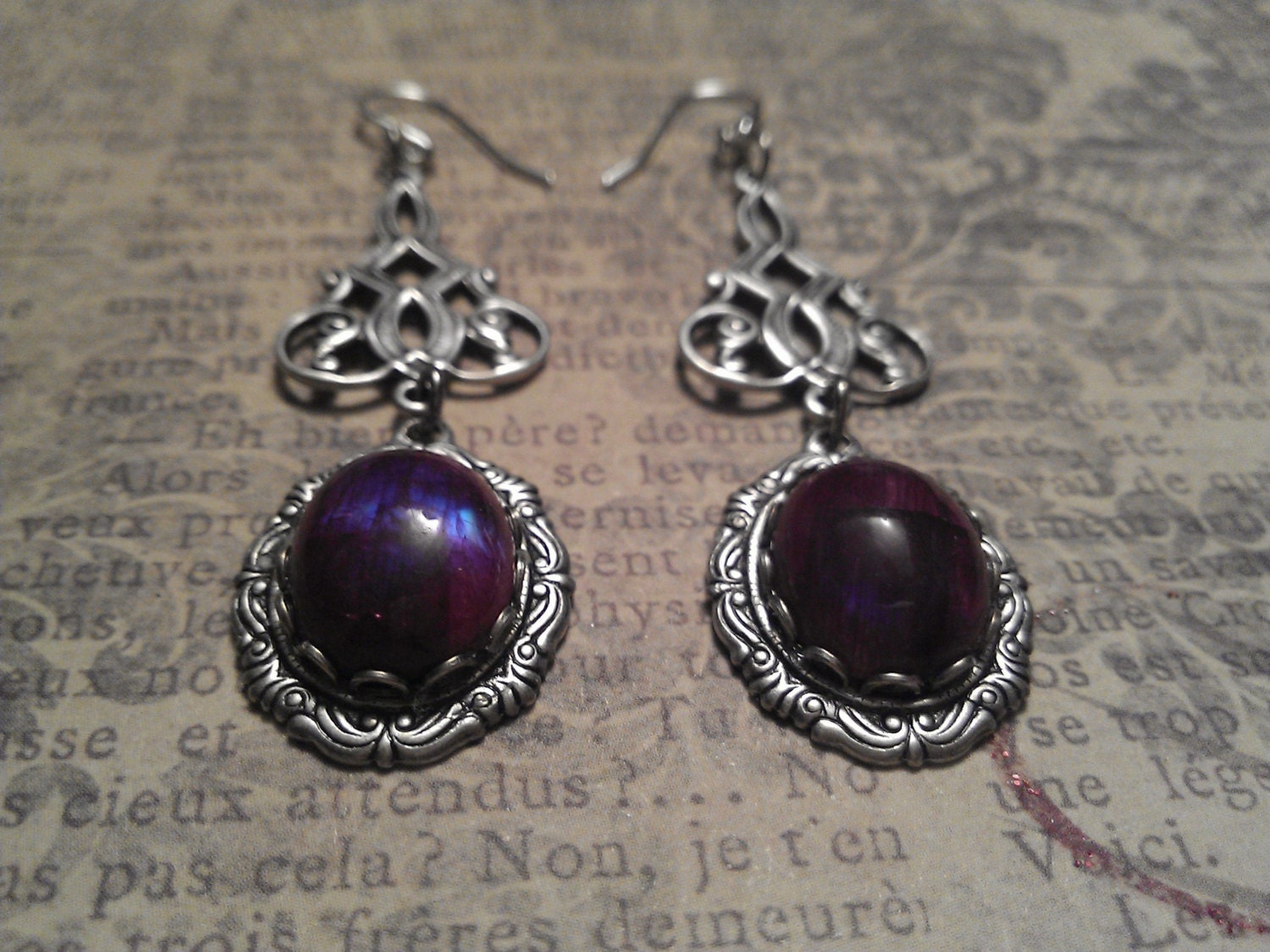 Plumb Sweet. Dyed Purple Rainbow Moonstone in Oxidized - Etsy